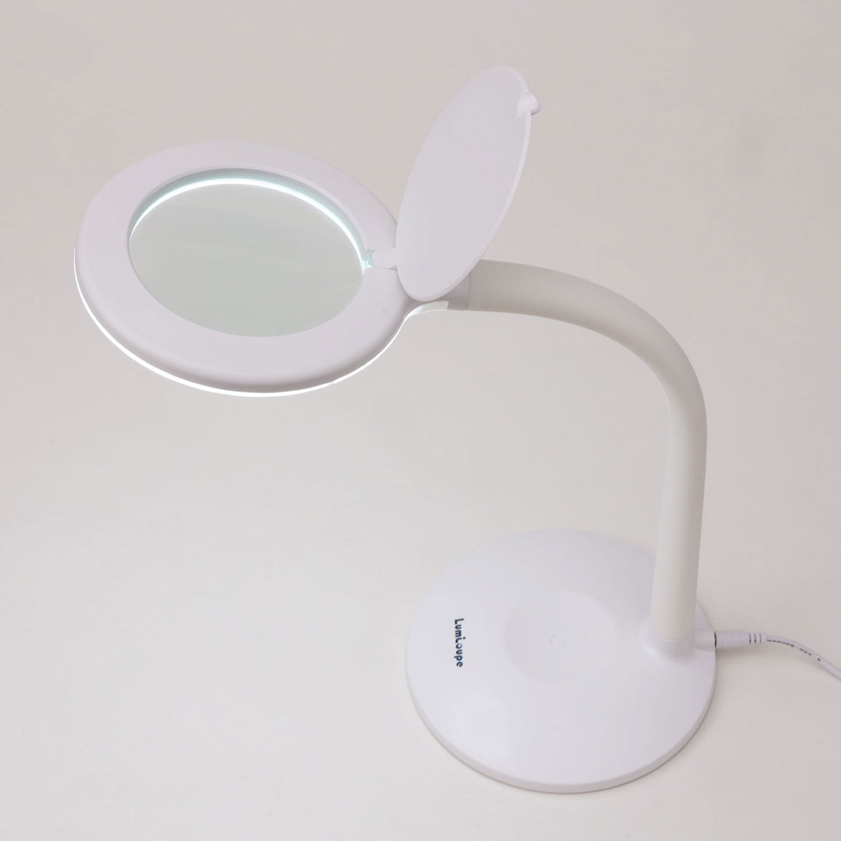 LED Lumiloupe LEDルミルーペ